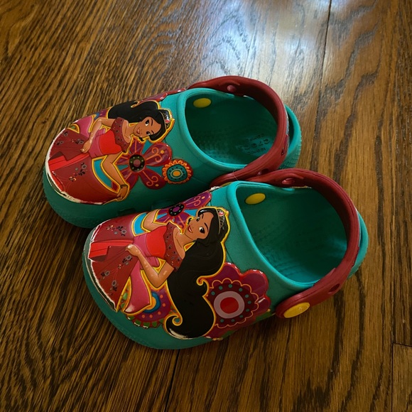 CROCS | Shoes | Crocs Elena Of Avalor Clogs Girls 8 Shoes Disney ...